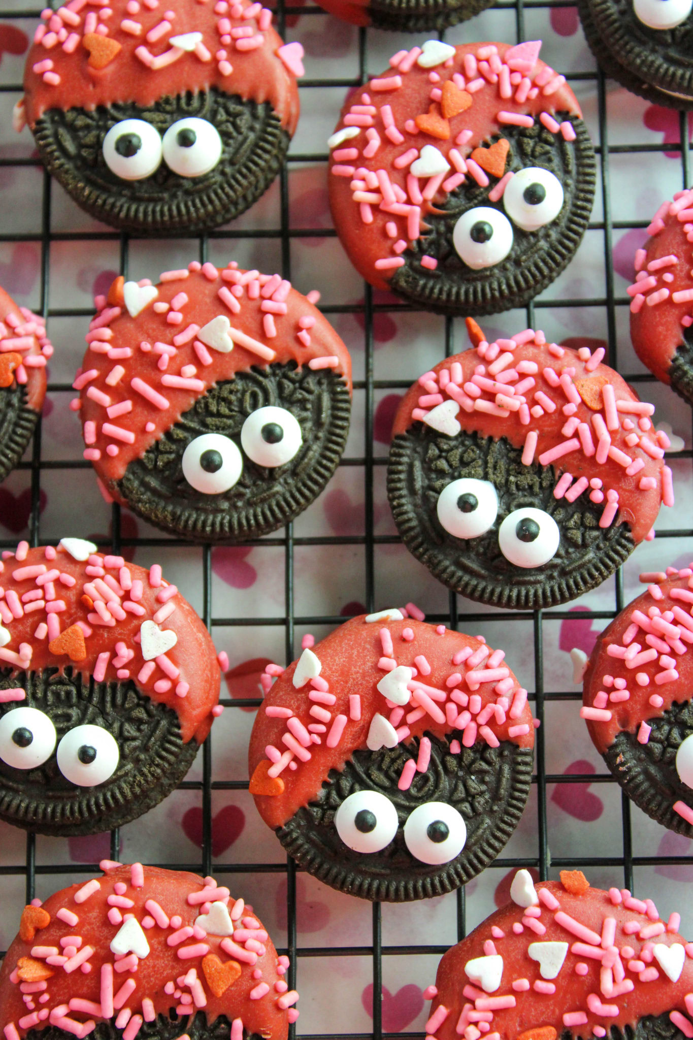 Love Bug Oreo Cookies - Baking You Happier