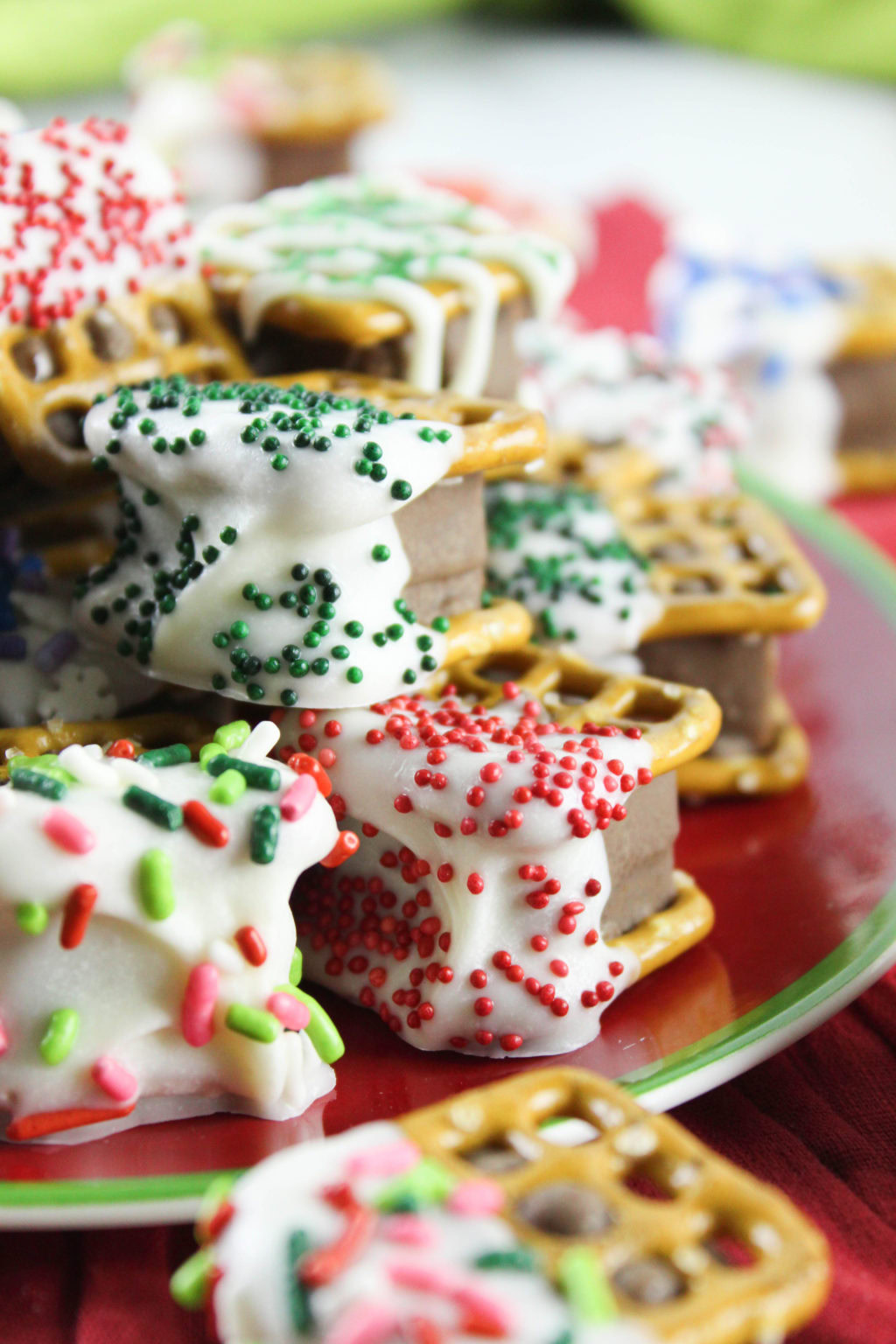 Candy Bar Pretzel Bites - Baking You Happier