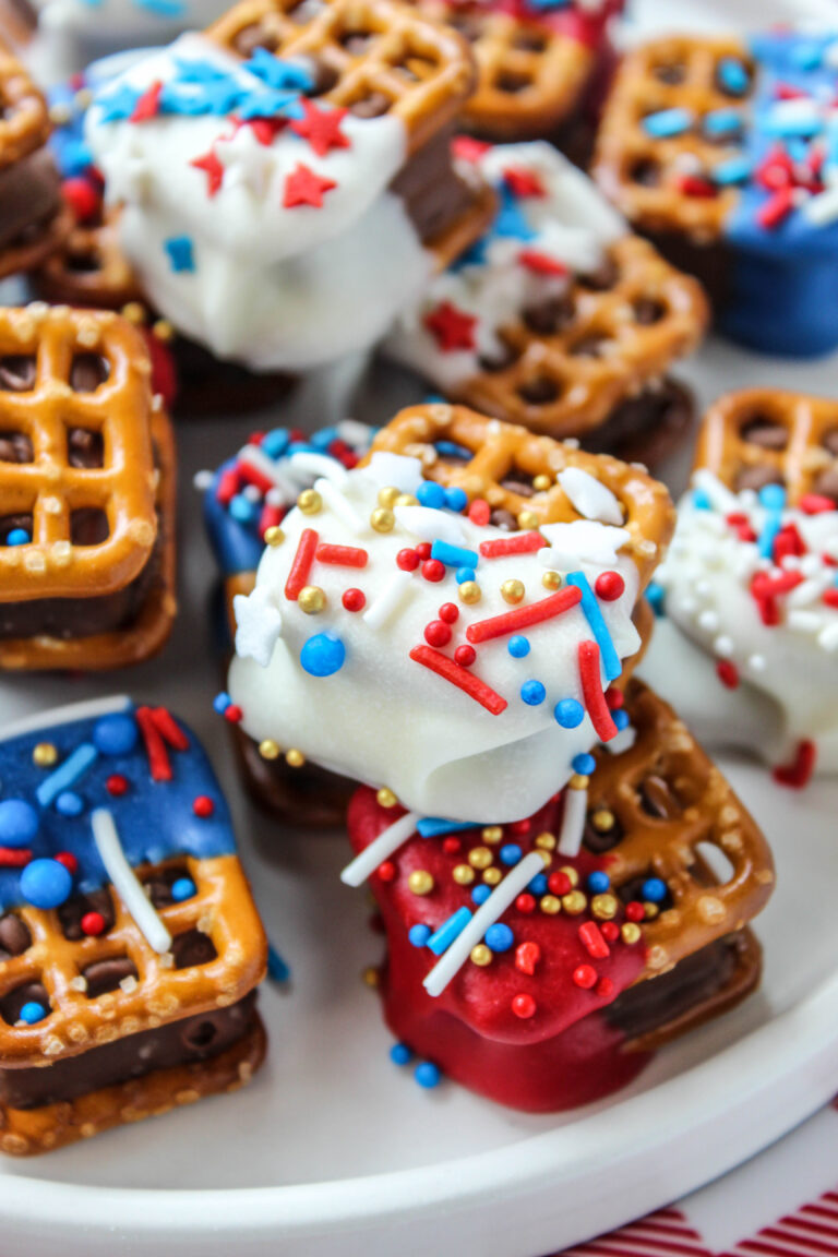 Patriotic Candy Bar Pretzel Bites - Baking You Happier