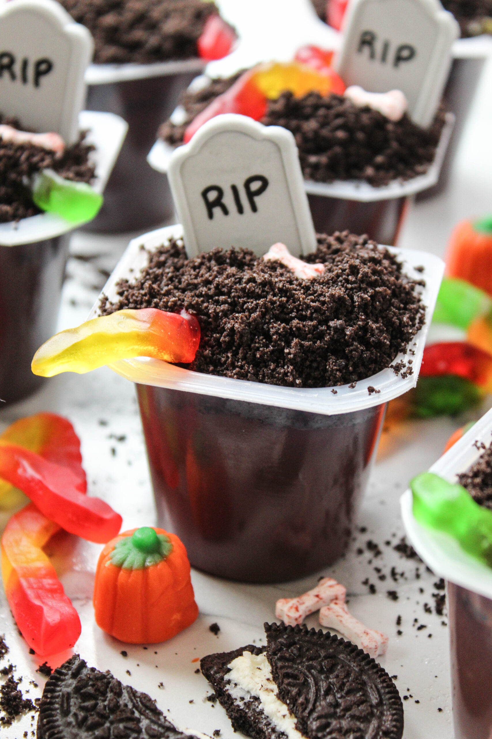 Halloween Dirt Cake Pudding Cups | Baking You Happier