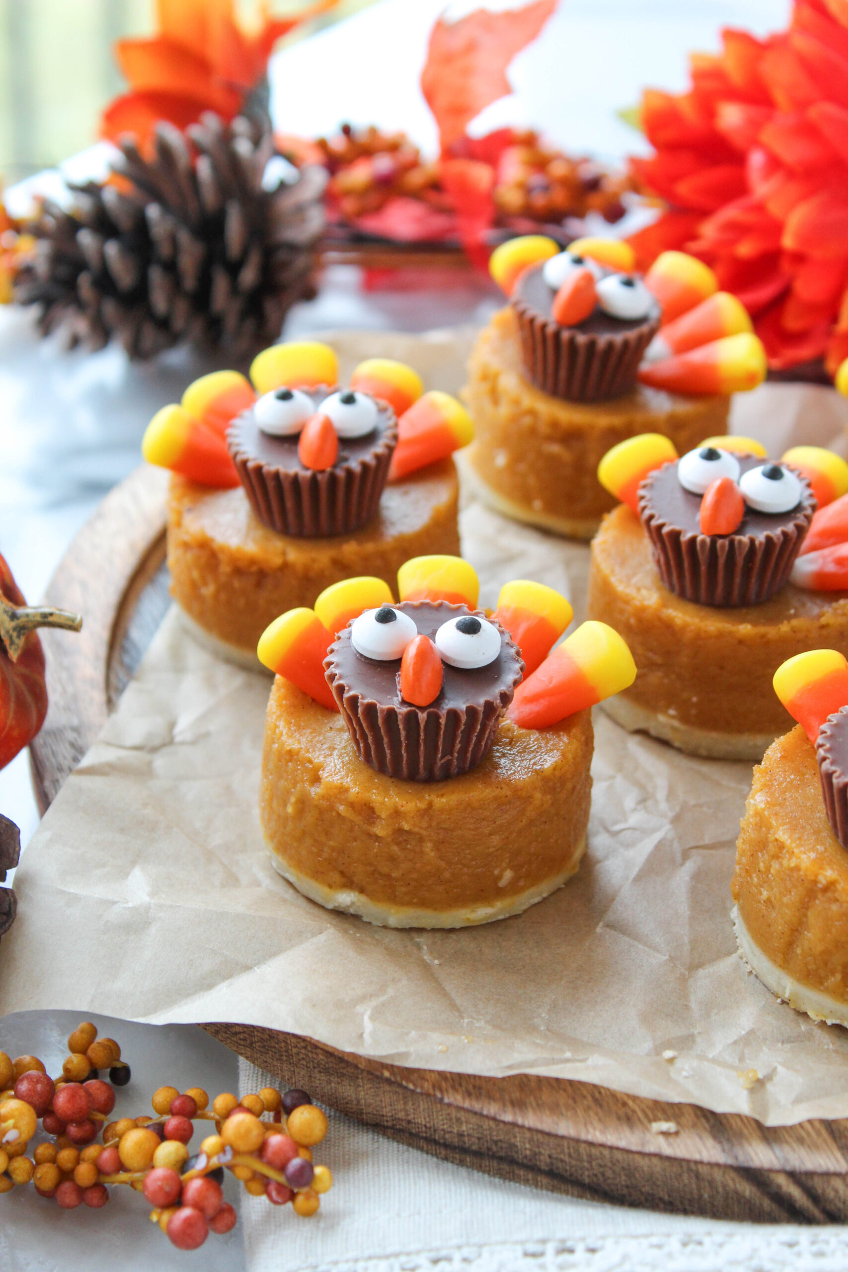 Thanksgiving Pumpkin Pie Turkeys | Baking You Happier