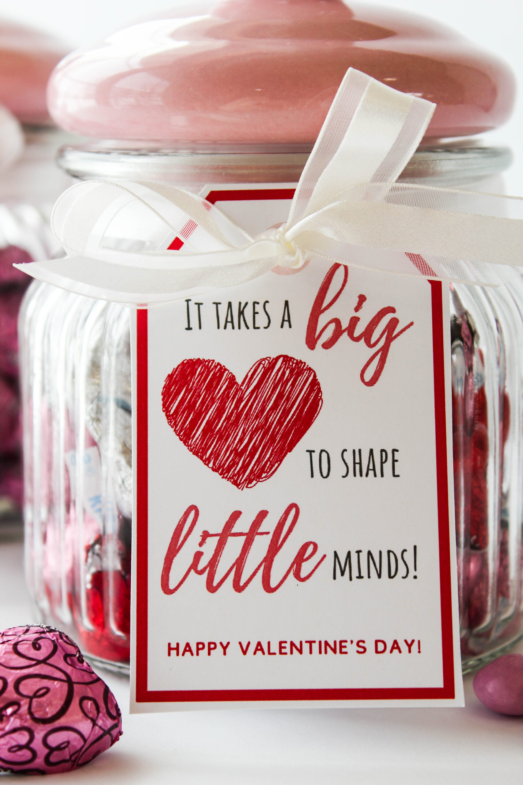 It Takes a Big Heart to Shape Little Minds Free Printable Gift Tags ...