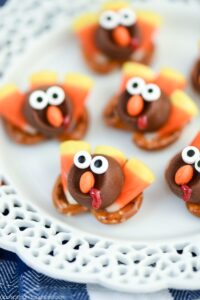 10 Cute Thanksgiving Turkey Candy Treats | Baking You Happier