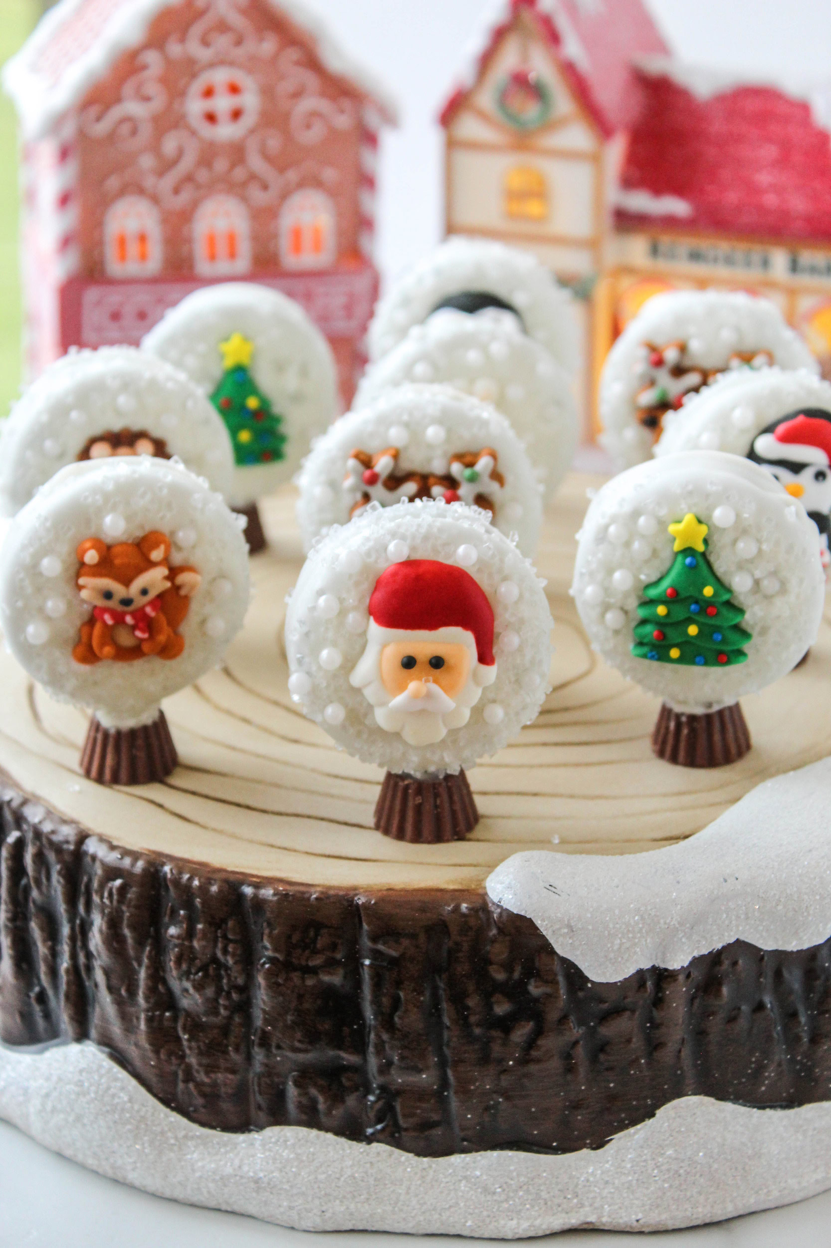 Oreo Snow Globe Cookies | Baking You Happier