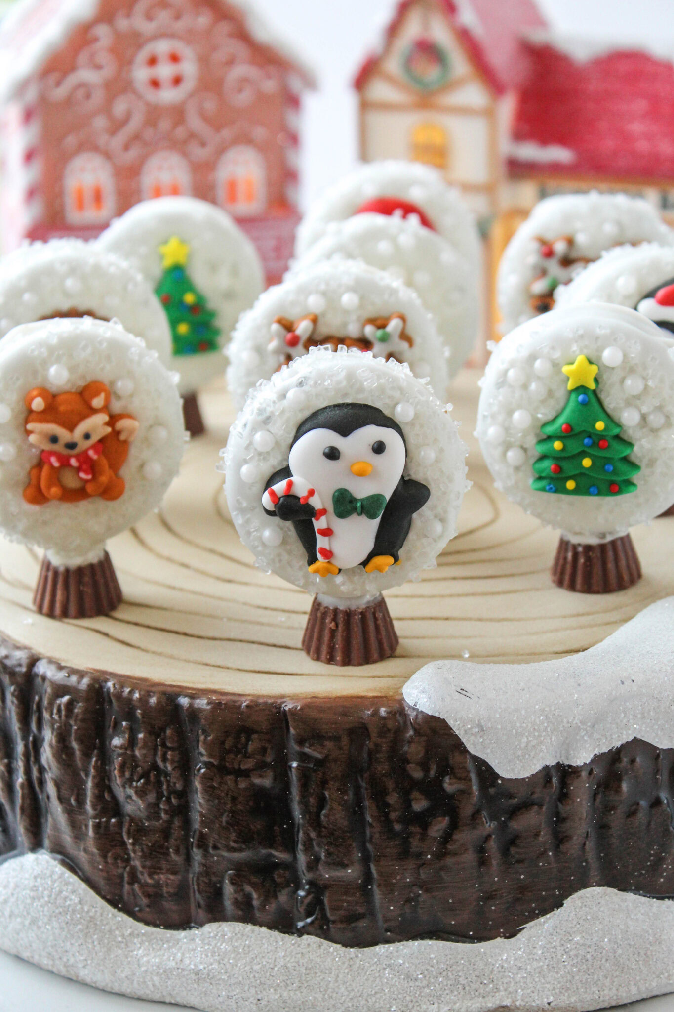Oreo Snow Globe Cookies | Baking You Happier