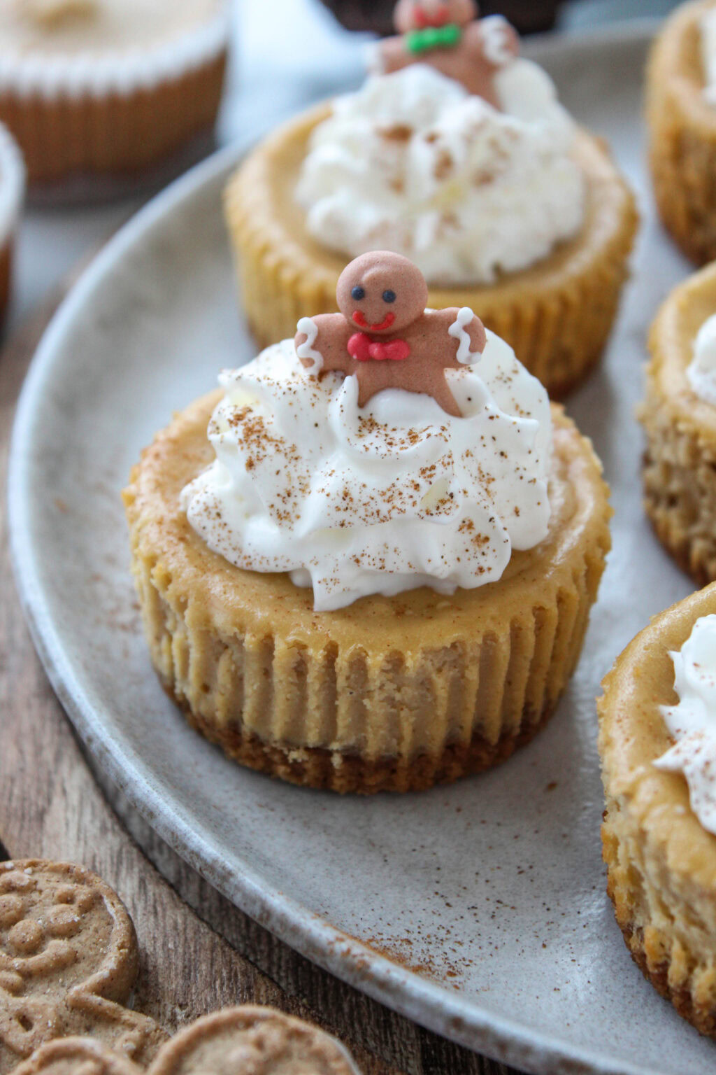 Mini Gingerbread Cheesecakes | Baking You Happier