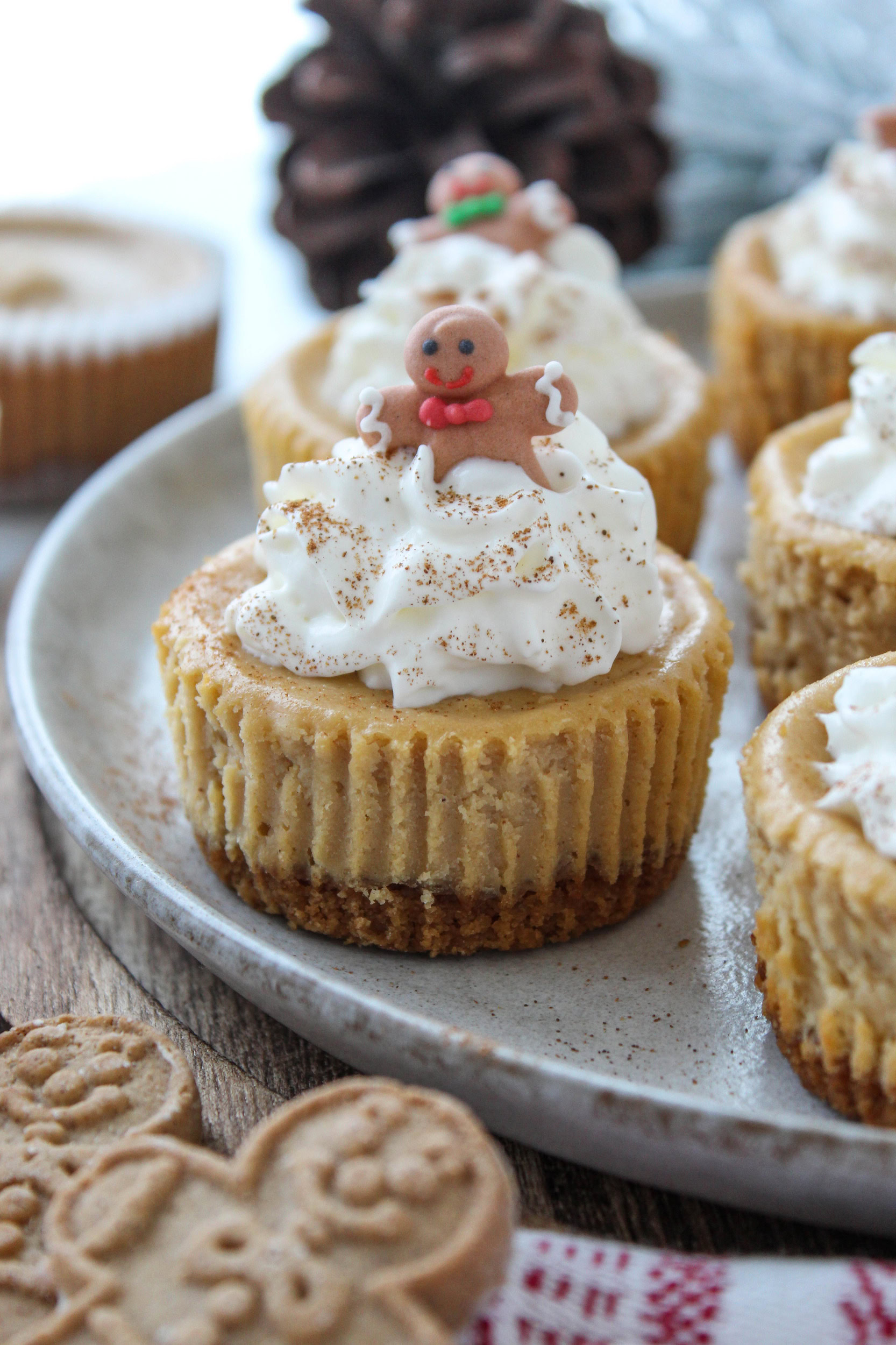 Mini Gingerbread Cheesecakes | Baking You Happier