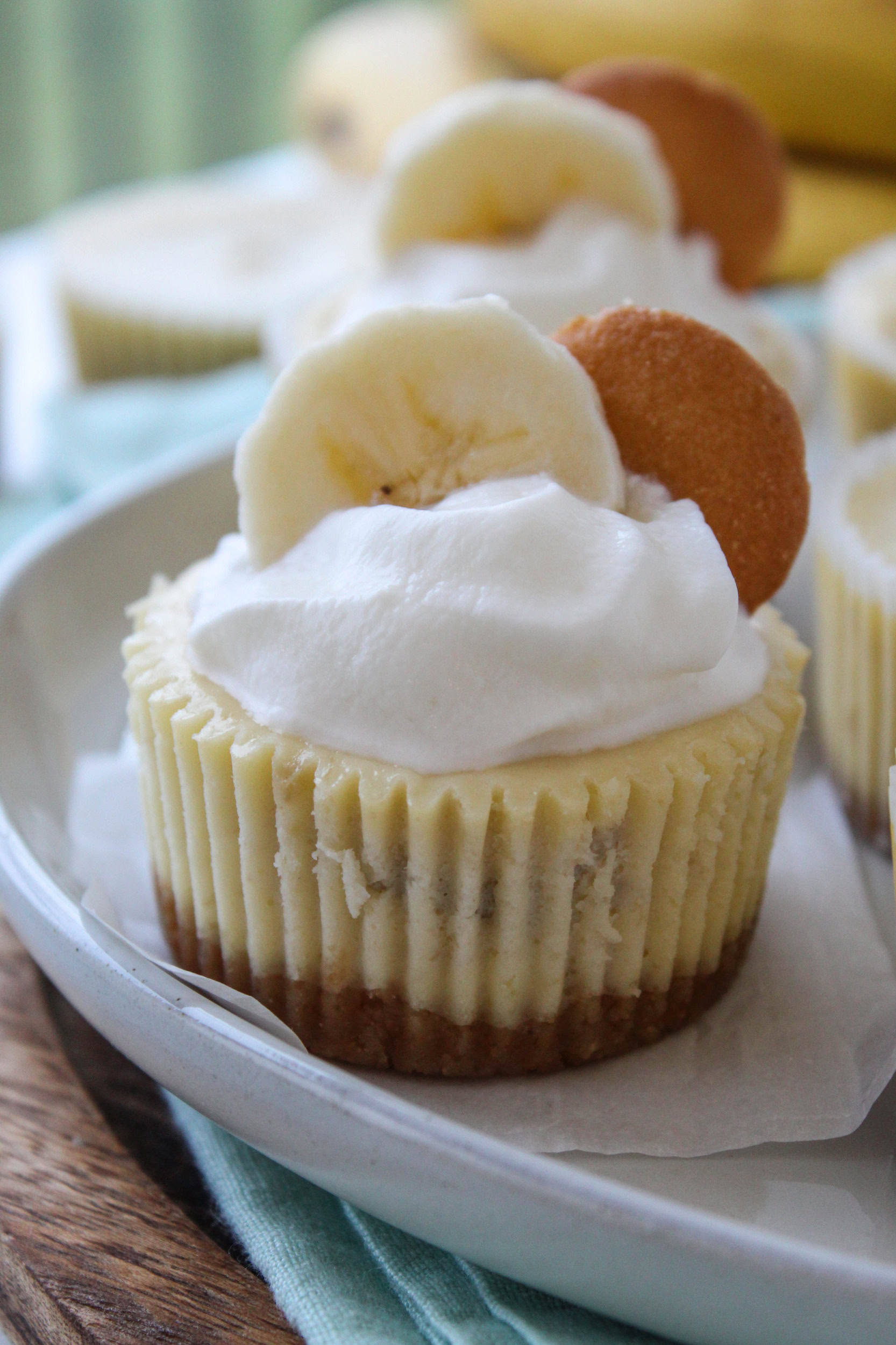 Mini Banana Pudding Cheesecakes - Baking You Happier